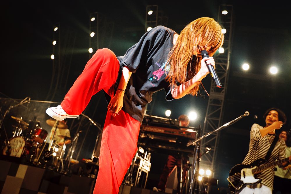 aiko「ライブで曲を届けることが幸せ」多幸感に満ちた特別な一夜 | ニコニコニュース