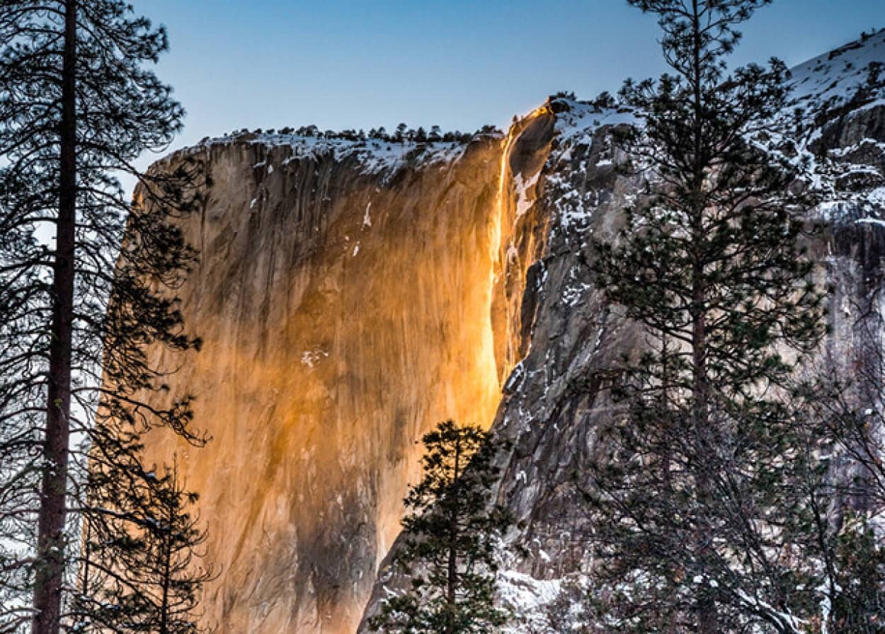 1年のうち2週間だけ訪れる奇跡。ヨセミテ国立公園「炎の滝」の神秘の光景 | ニコニコニュース