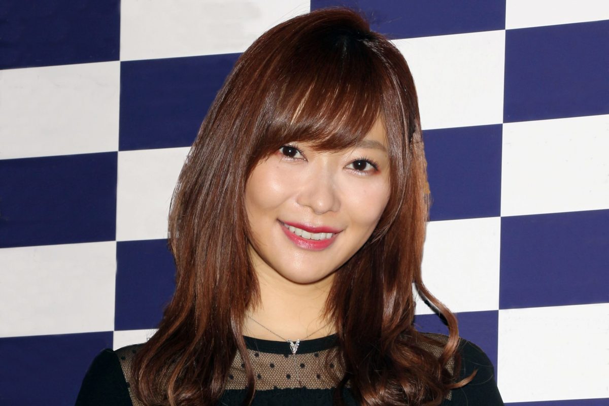 指原莉乃、療養中の野口衣織への贈り物に迷い… 「課金カードに化けそう」 | ニコニコニュース