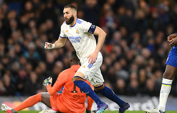 「いつ衰えるの？」モドリッチとベンゼマの“阿吽の呼吸”で奪った圧巻ゴールにファン脱帽「凄すぎるよ」 | ニコニコニュース