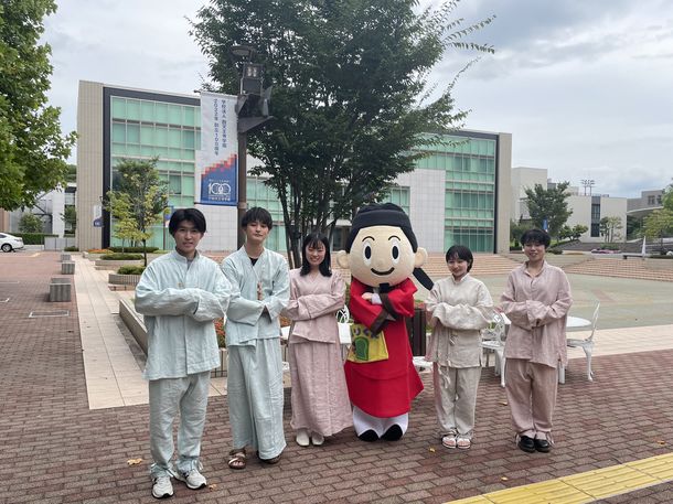 四天王寺大学から古墳文化をPR ～古墳時代の衣装を再現し、古墳音頭を披露～ | ニコニコニュース