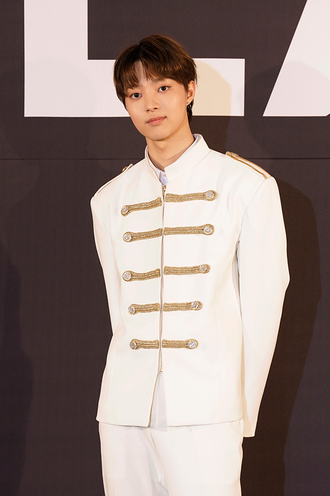 HYBE LABEL JAPAN初のグローバルボーイグループ「&TEAM」デビュー！ | ニコニコニュース