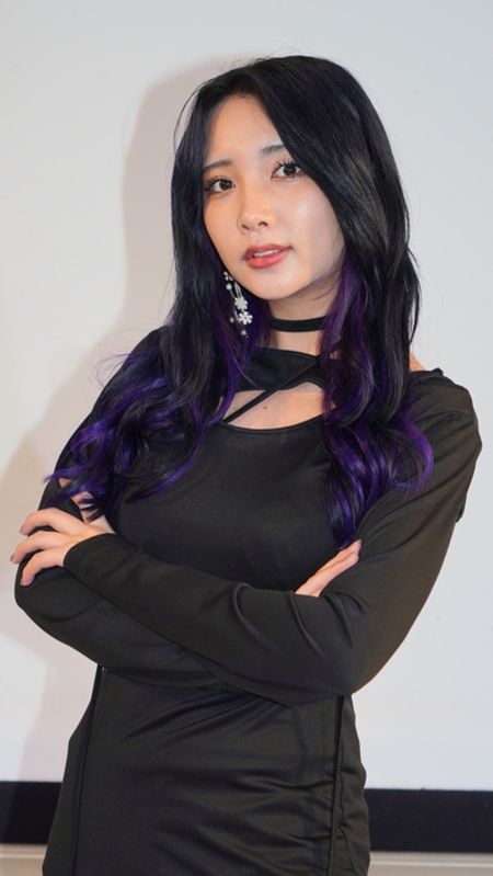 唯一無二のストリーマー yunocy 1st写真集、ゲームライフ満載の意欲作完成 | ニコニコニュース