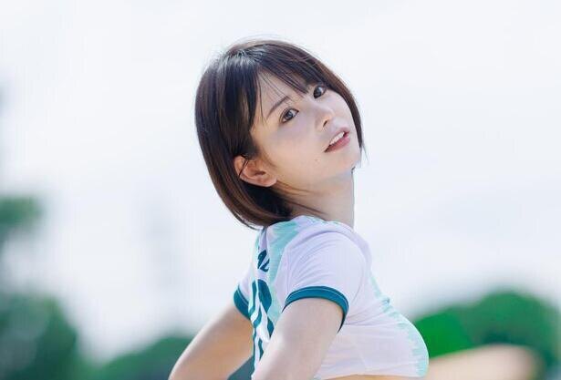 ウエスト53cm・豊満美乳の“美ボディ”際立つビキニ姿のパピコに「エロすぎ」「脚が長い！」とファン悶絶 | ニコニコニュース