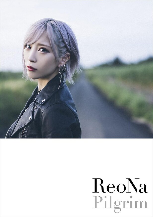 ReoNa、初書籍『Pilgrim』を23年3月に発売、ライブ直後のインタビューも | ニコニコニュース