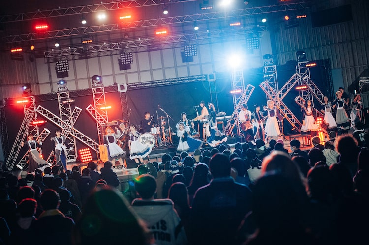 GANG PARADE×ネクライトーキー、真冬の日比谷野音で見せた“胸アツ”競演 | ニコニコニュース