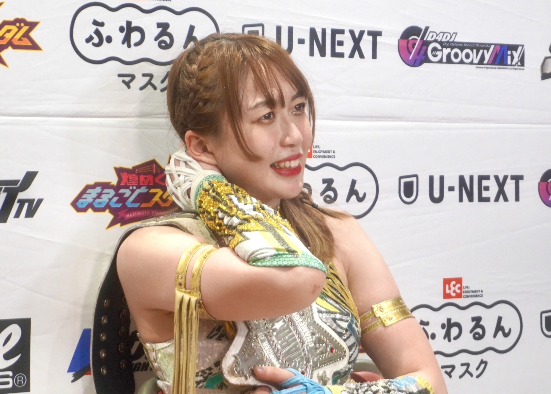 スターダム上谷沙弥が渡辺桃を破り白いベルト最多防衛記録を樹立「まだまだ見たことない景色をお見せしたい」 | ニコニコニュース