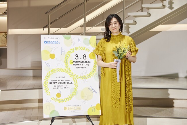 放送作家・野々村友紀子さんが伝授！ワタシらしい生き方のポイントは「今日の一番、できたら祝杯！」 | ニコニコニュース