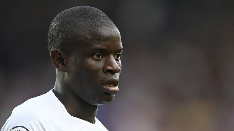 「カンテ、10年同じスマホを使ってる」ハヴァーツが明かす『二人の地味生活選手』 | ニコニコニュース