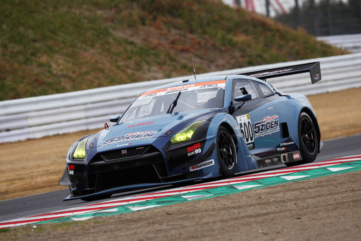 スーパー耐久開幕戦は波乱の展開！ ST-Xクラスを制したのは「5ZIGEN GTR」でした | ニコニコニュース