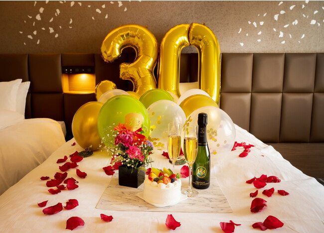 【リーガロイヤルホテル小倉】開業30周年記念「アニバーサリーパーティステイ」～フォトジェニックなデコレーションルームで | ニコニコニュース