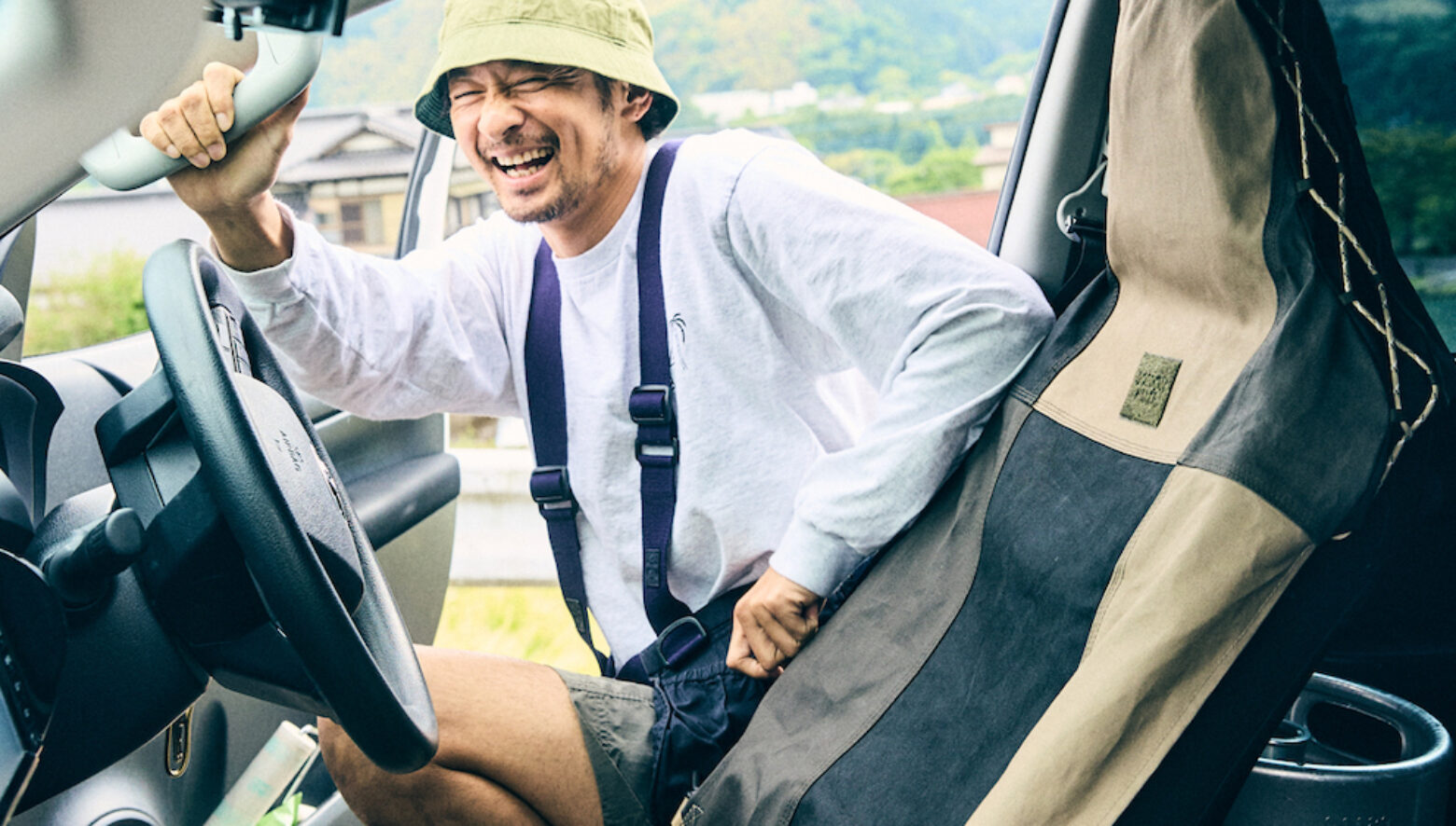 ゴードンミラーの限定シートカバーは、ミリタリーディテールを取り入れたマルチカラーがポイント。【2023春夏コラボフェス | ニコニコニュース