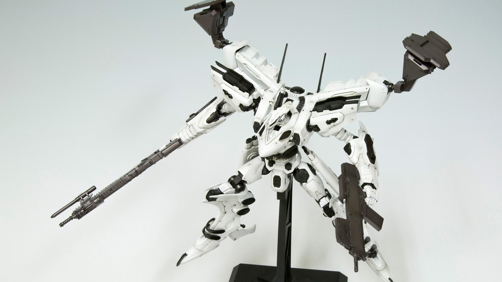 『アーマード・コア』より「ホワイト・グリント（ACfA）」「R.I.P.3/M（ACVD）」「ミラージュ | ニコニコニュース