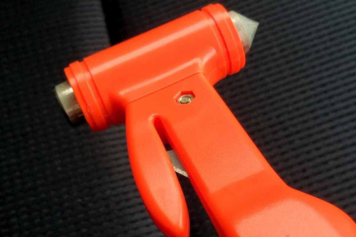 9月1日は防災の日！「いざというとき役立つ」クルマに積んでおきたい便利アイテムを再確認します | ニコニコニュース