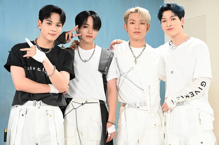 JO1の4人が徹底討論！ミーティング中にスマホでメモを取るのはあり？金城碧海がディベートの才能発揮 | ニコニコニュース