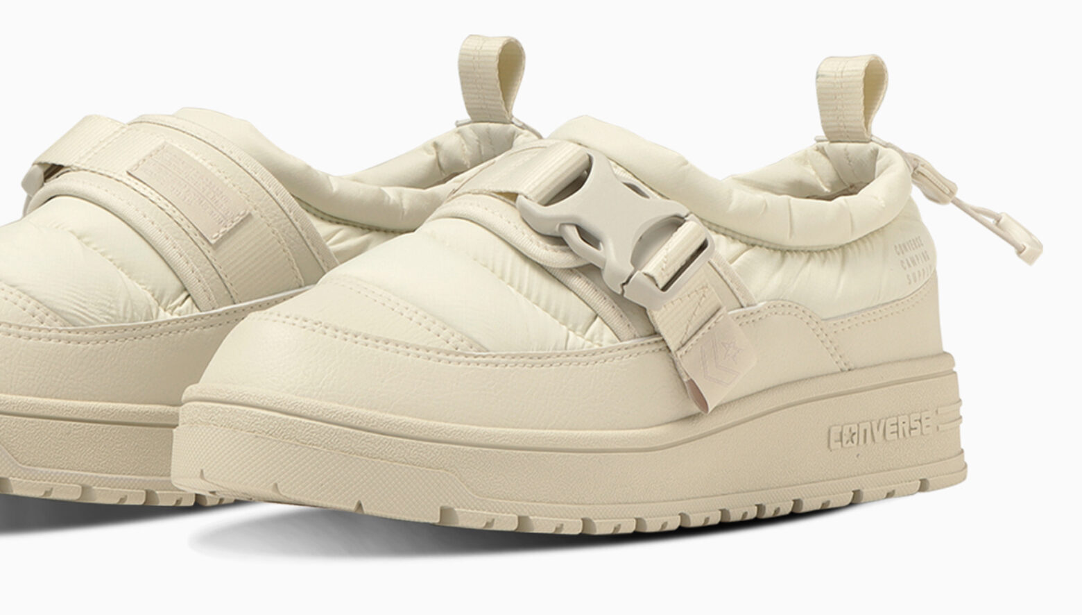 肉厚フォームとバックルの合わせワザ光る。コンバース キャンピング サプライの新作モックシューズに注目！ | ニコニコニュース