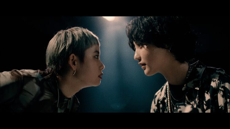 Awkmiu、新曲「Masquerade」ミュージックビデオ公開 | ニコニコニュース