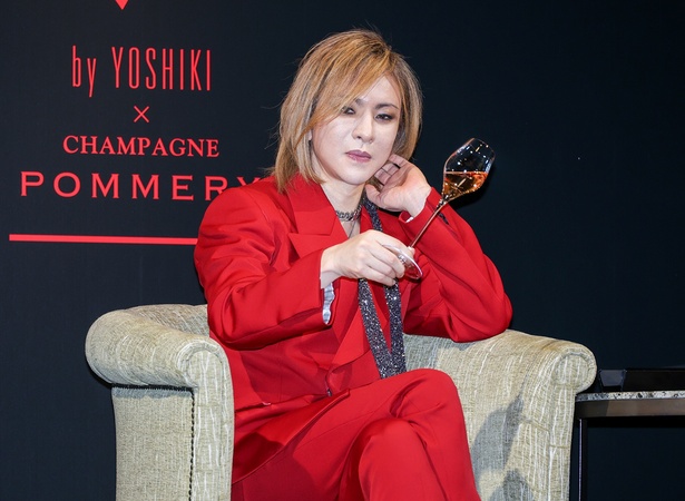 YOSHIKI、“紅白歌合戦”出場について聞かれ「日本にはいる可能性が高いですけどね(笑)」 | ニコニコニュース
