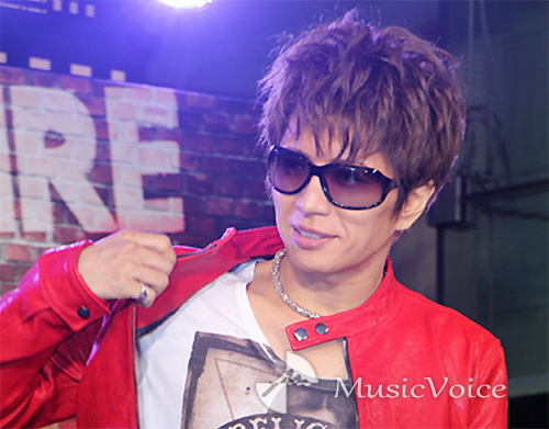 GACKT、TUBEとのコラボに「恐怖でした」 | ニコニコニュース