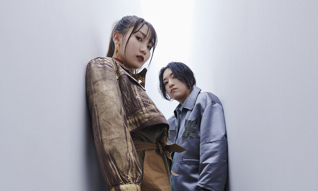 YOASOBIの初の単独Zeppツアーから、Zepp | ニコニコニュース