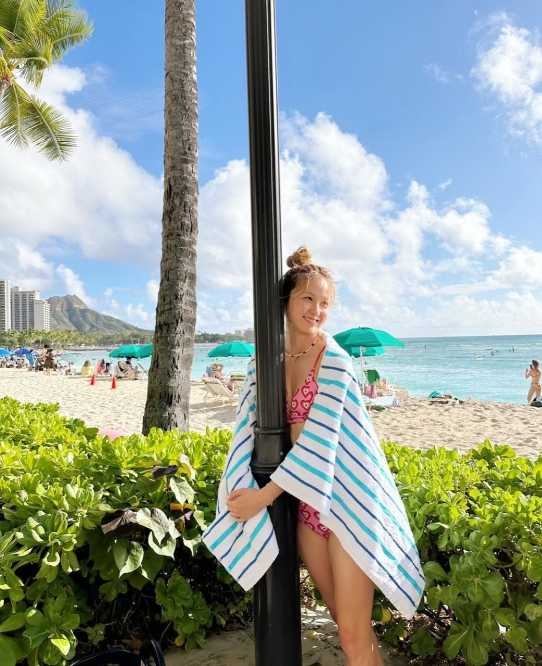 Dream Ami、水着ショット＆ワンピース姿披露に「ママになっても可愛いね」ファン絶賛 | ニコニコニュース