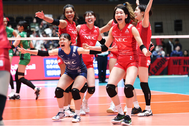 【バレー/Vリーグ】V1男子・東京GBがホームの大観衆の中2連勝！V1女子・NECが無敗のJTを下し初の連覇達成！ | ニコニコニュース