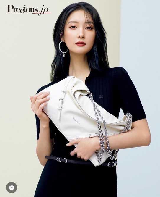 菜々緒、雑誌『Precious 』で大人の色気漂う妖艶なGIVENCHYの膝丈スカートコーデ披露 | ニコニコニュース