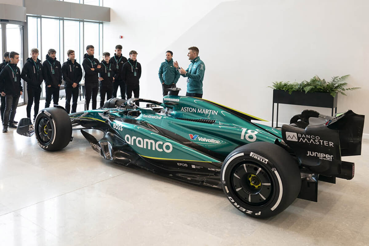 アストンマーティンのAMRドライバーアカデミーに若手レーサー32名がエントリー！ | ニコニコニュース