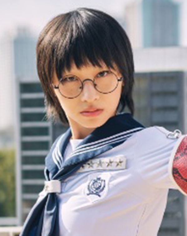 「手を繋いだまま夜の渋谷の街へ…」‟新しい学校のリーダーズ”メインボーカルSUZUKA（22）の‟噂のカレ”を直撃「話 | ニコニコニュース