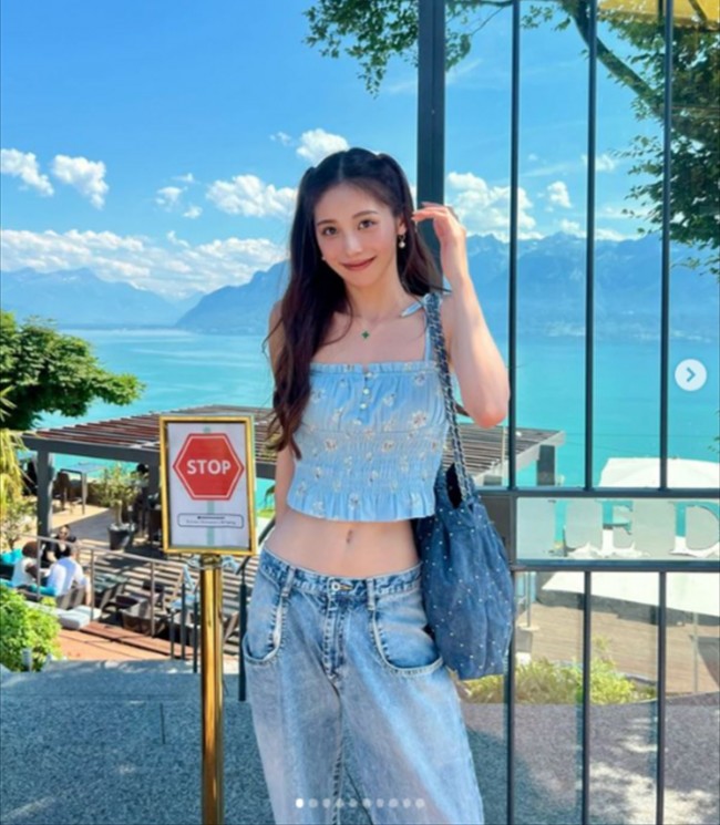 170cm“超絶美女モデル”25歳、「美くびれ際立つ」“ミニ丈”姿に騒然「スタイル抜群」 | ニコニコニュース