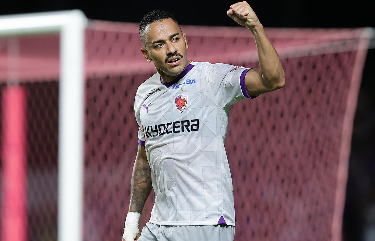 「圧巻の一語」京都の救世主FWラファエル・エリアスが8月度のJ1月間MVPに選出！ J2は山形MF土居聖真、J3は今治 | ニコニコニュース