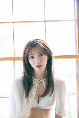 櫻坂46田村保乃2nd写真集『隣の席になりたい』先行カット第11弾公開純白のランジェリー姿はまるで天使？ それとも妖精 | ニコニコニュース