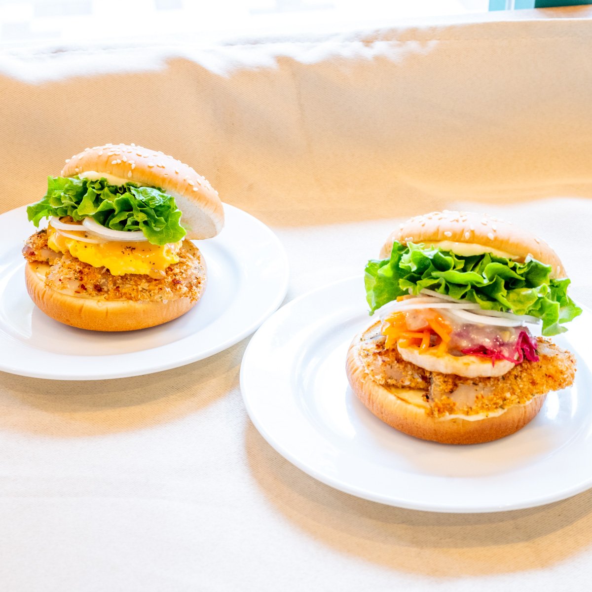 【実食レポ】コース料理を表現した高級魚・銀だらの香草グリエが主役！フレッシュネスバーガー「フレンチバーガー」 | ニコニコニュース