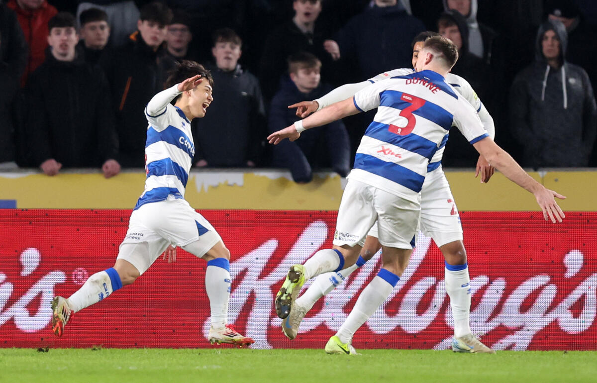 斉藤光毅がゴラッソでQPR加入後第一号！ 地元メディアも絶賛…「これまでで最高のカメオ出演」 | ニコニコニュース