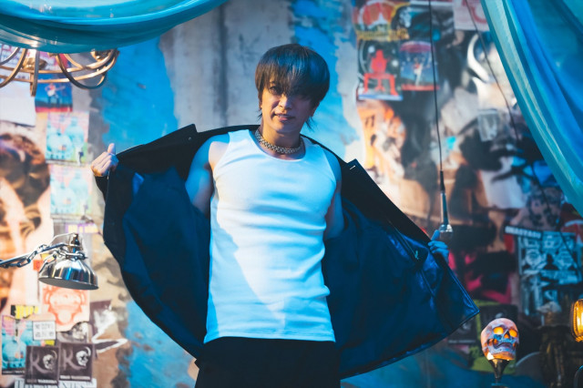 映画『BLUE FIGHT』ラスボス・GACKT、“一撃瞬殺”エグい別格バトルシーン解禁 | ニコニコニュース