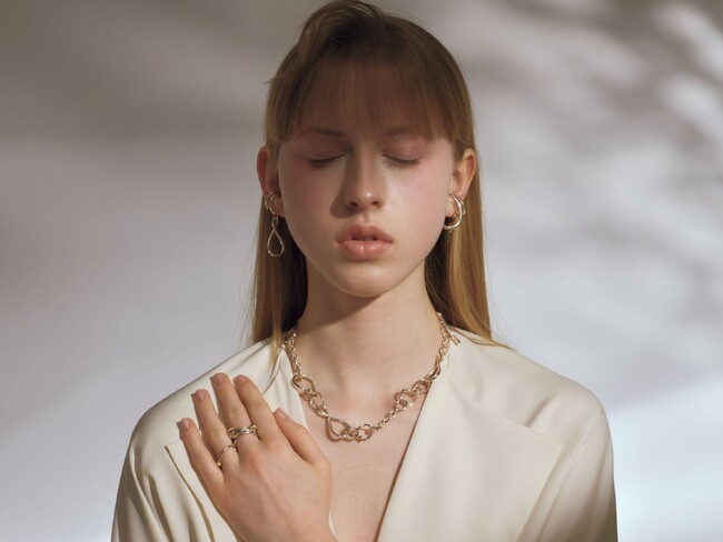 【VERMILLION】太陽系の10天体をイメージした「PLANET | ニコニコニュース