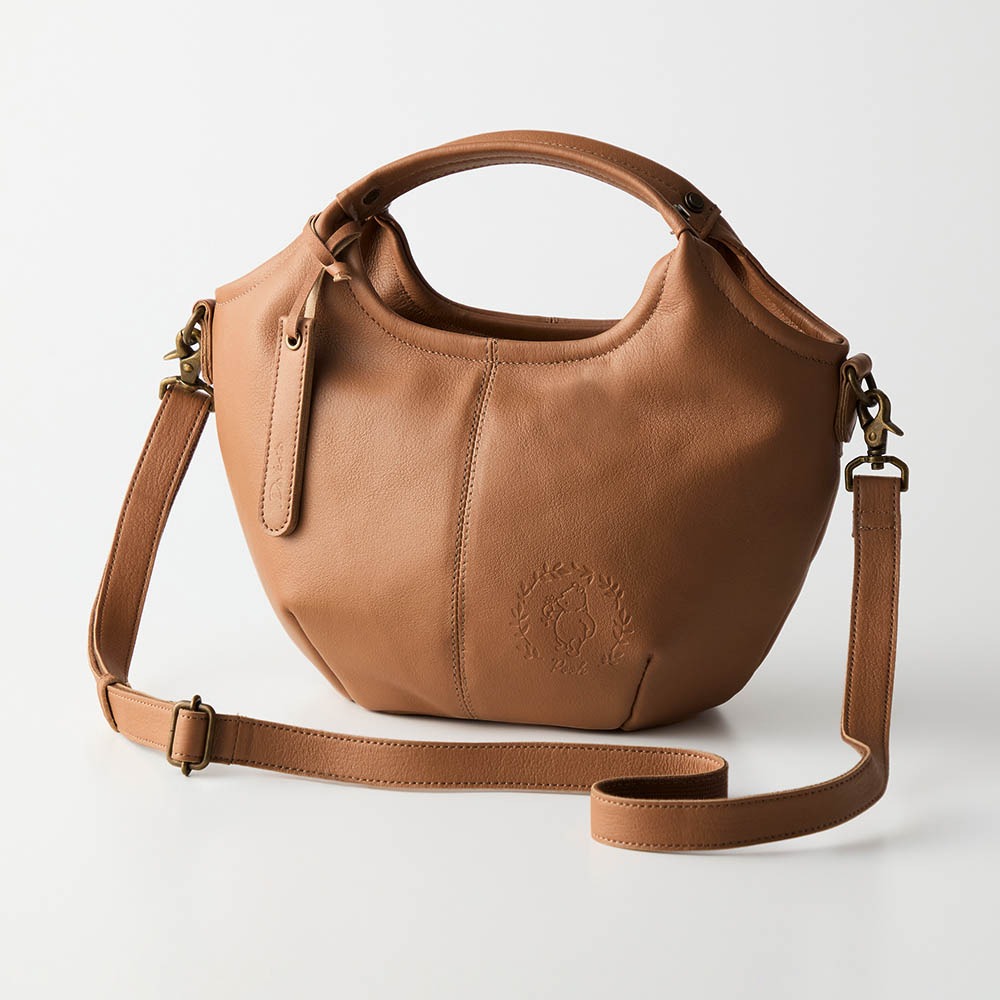 丸いフォルムとクラシック・プーの型押しがポイント！ベルメゾン ディズニー「本革 2WAYショルダーバッグ」ダコタ | ニコニコニュース