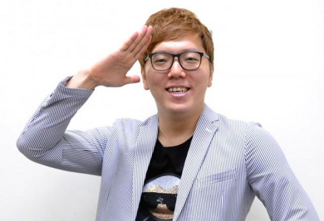 HIKAKIN、1歳娘が動画に登場 初めてのUUUMに大興奮 | ニコニコニュース