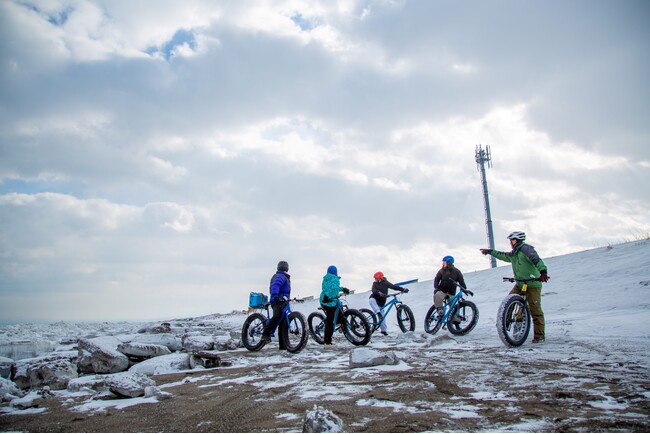 支笏湖の自然を五感で体験！SDGs×アドベンチャーツーリズムの新たな拠点『鶴雅アドベンチャーベースSIRI』が「しこつ | ニコニコニュース