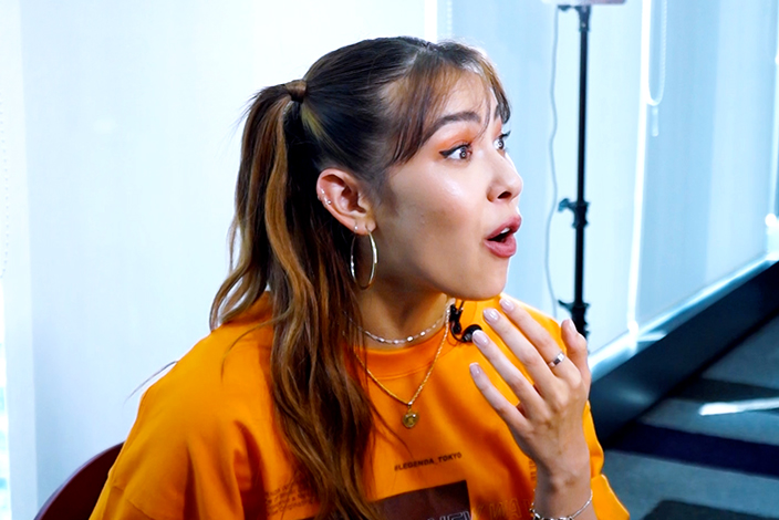 FAKY Akina「ウソでしょ!?」ダメ男にまつわる、まさかの裏切り【5秒で答えて】 | ニコニコニュース