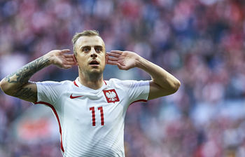 グロシツキの1G1Aでポーランドがボスニア・Hに逆転勝利で初白星《UEFAネーションズリーグ》 | ニコニコニュース