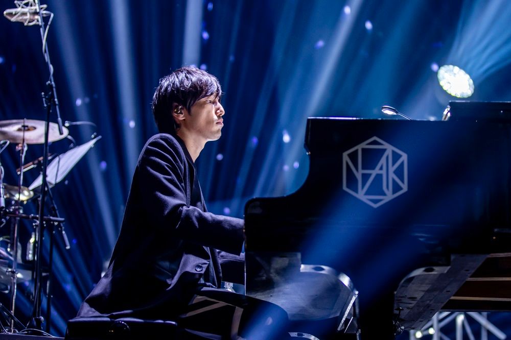 澤野弘之、ゲストボーカル 8 人を迎えた単独公演を開催 | ニコニコニュース